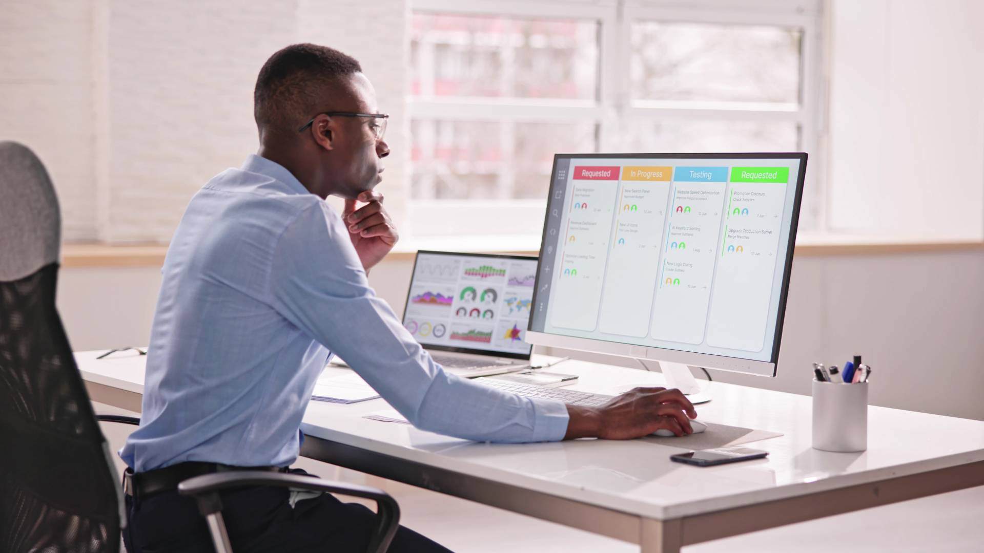 Project management assistance : definition, role, missions, tools